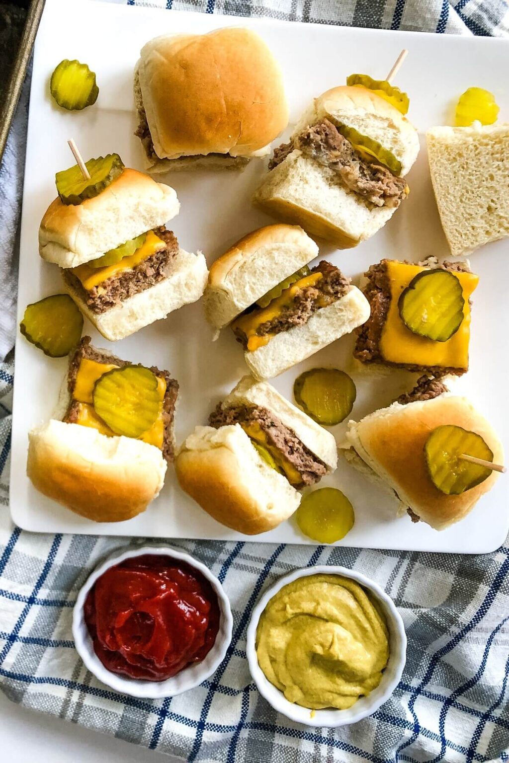 Cheeseburger Sliders for a Crowd