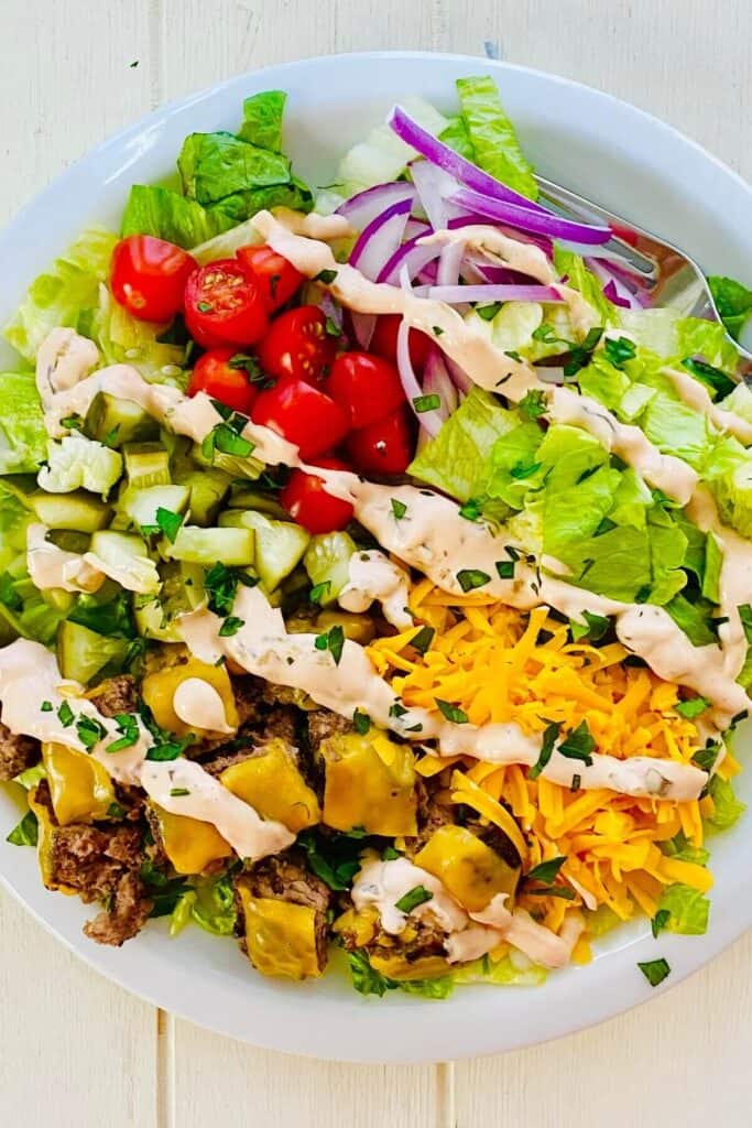 Big Mac Bowl {Cheeseburger Salad}