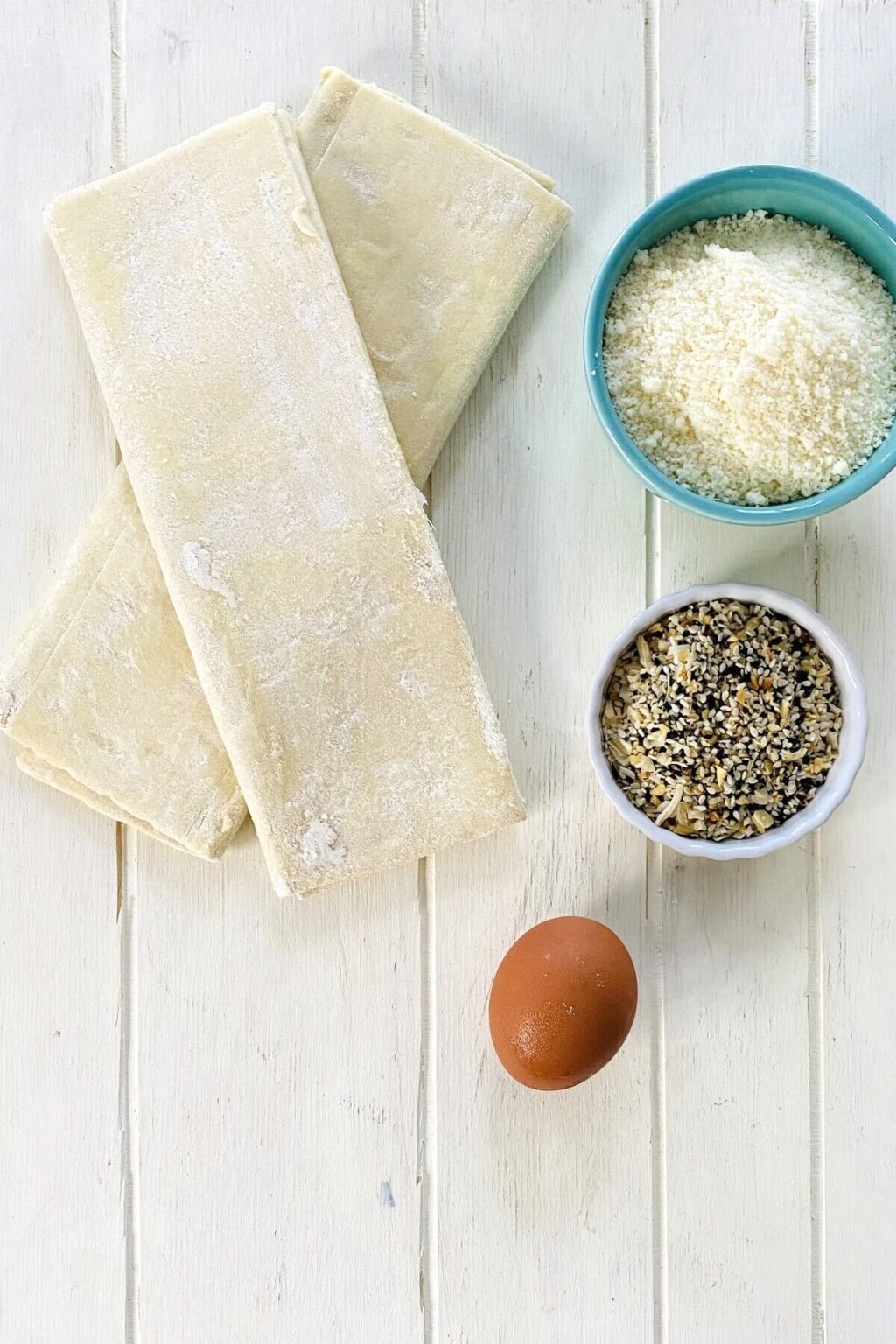 Crispy Everything Bagel Puff Pastry Cheese Twists