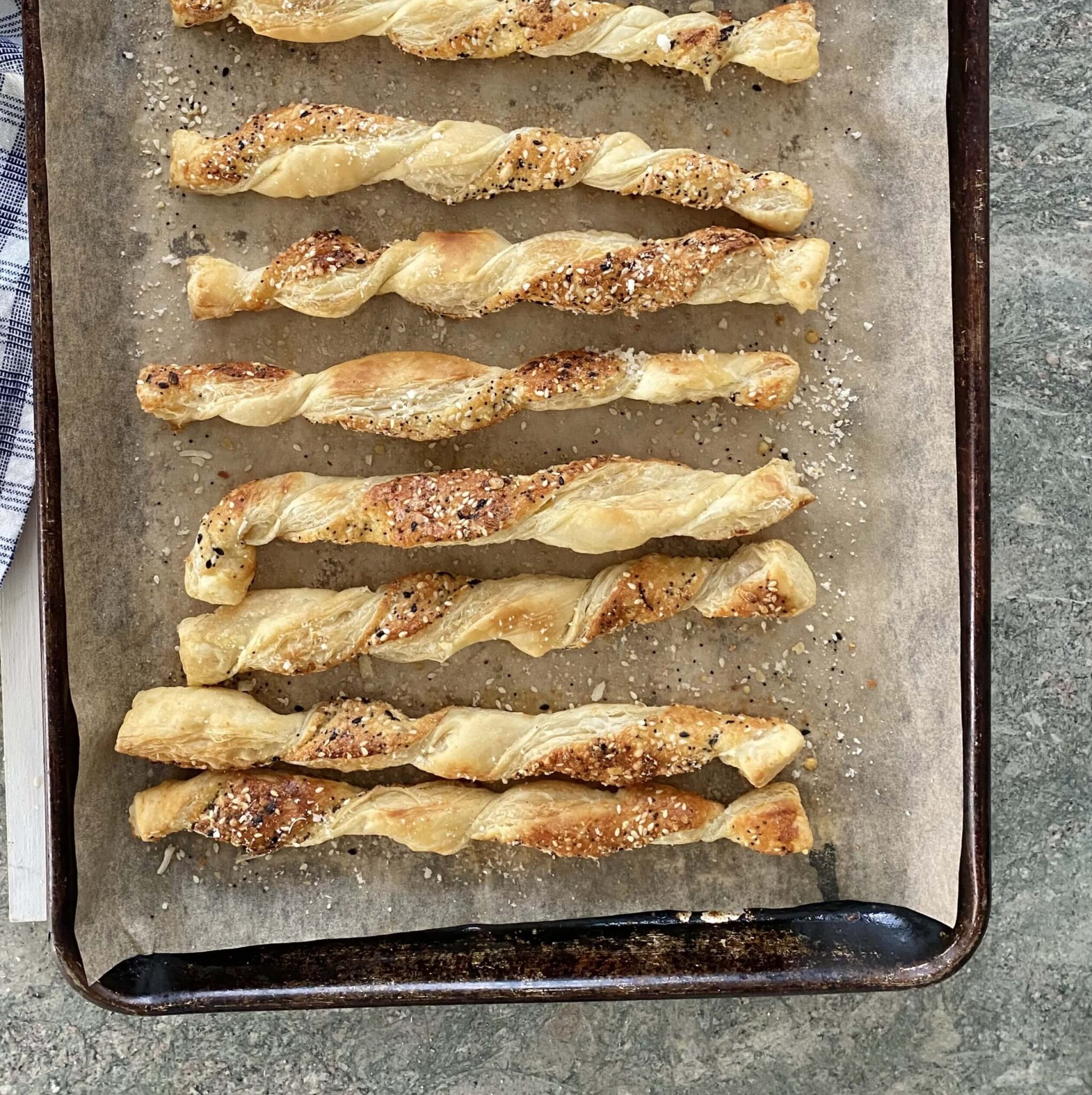 Crispy Everything Bagel Puff Pastry Cheese Twists